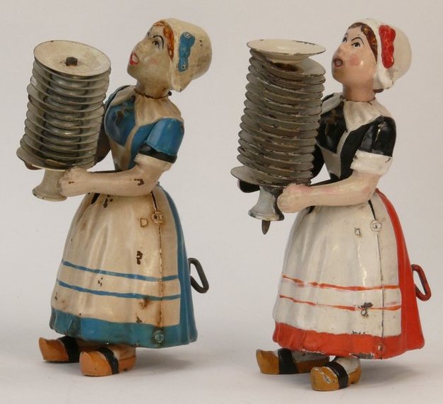 Difference between: La Casseuse D'assiettes / Madelon Casseuse D ...