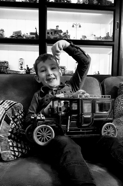 New sales tin toy side in the Netherlands with, of course Fernand ...